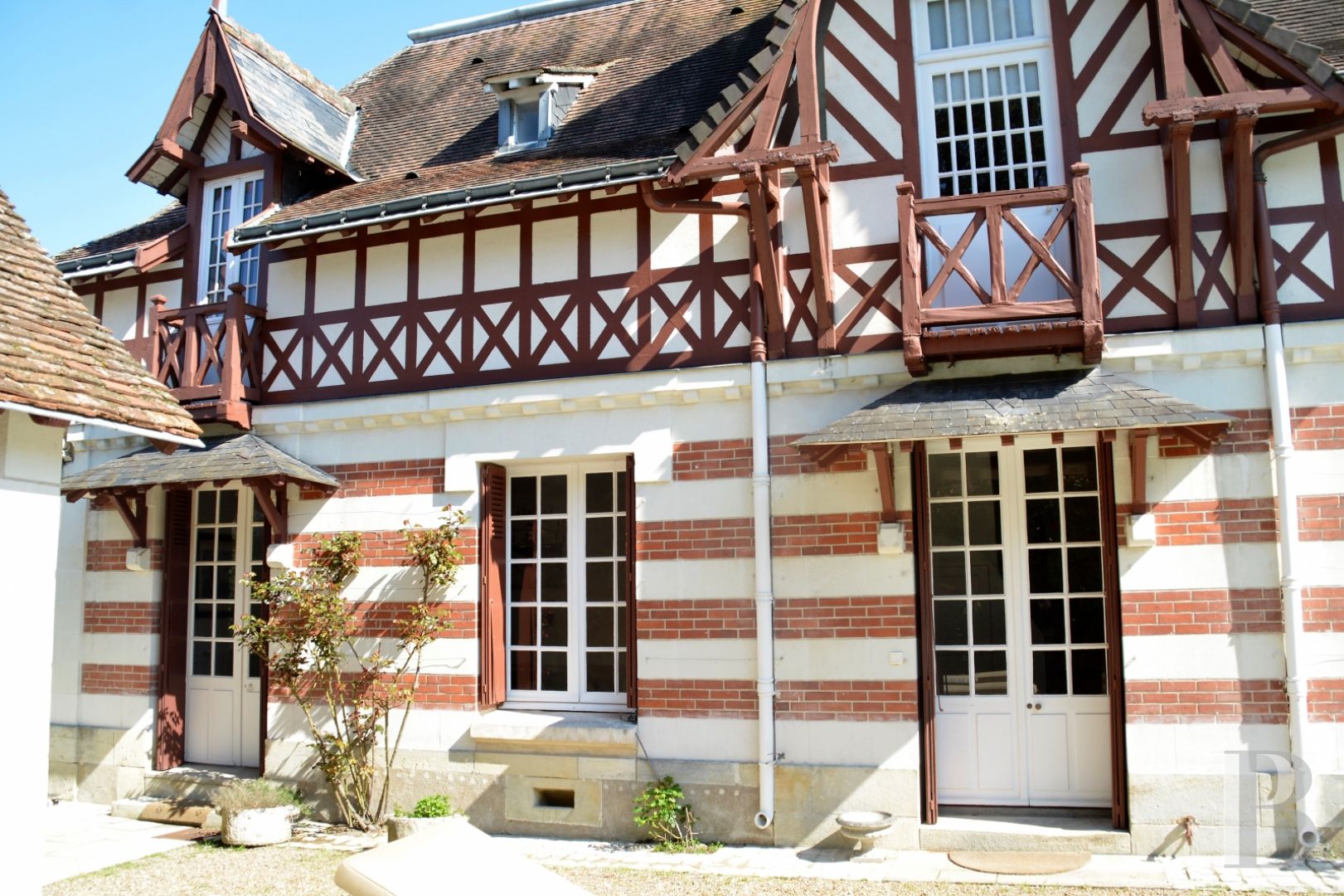 maison de caractère à vendre près de centre ville de Tours Touraine maison de caractère à vendre près de centre ville de Tours Touraine
