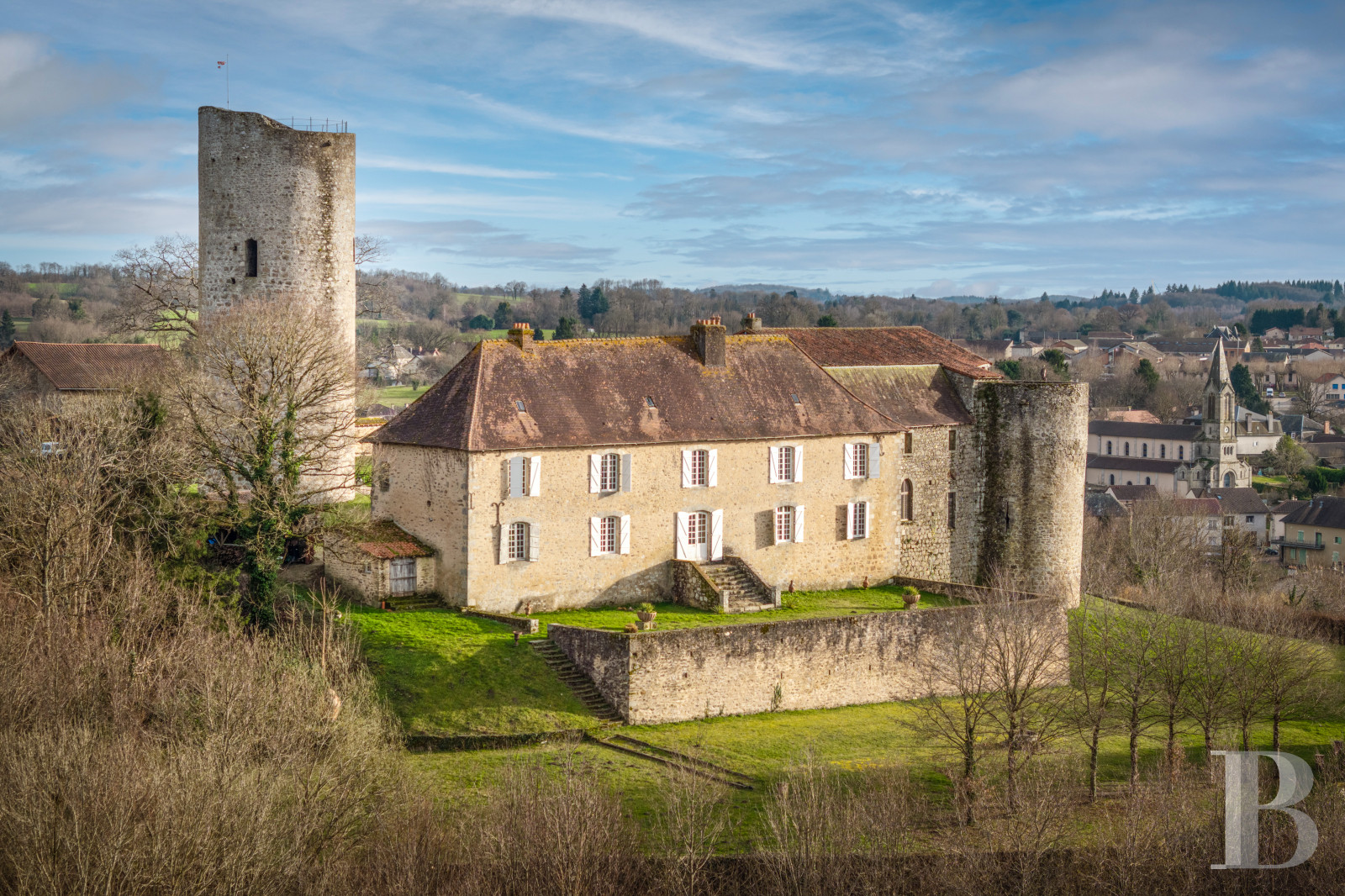 château à vendre À 35 min au sud-ouest de Limoges