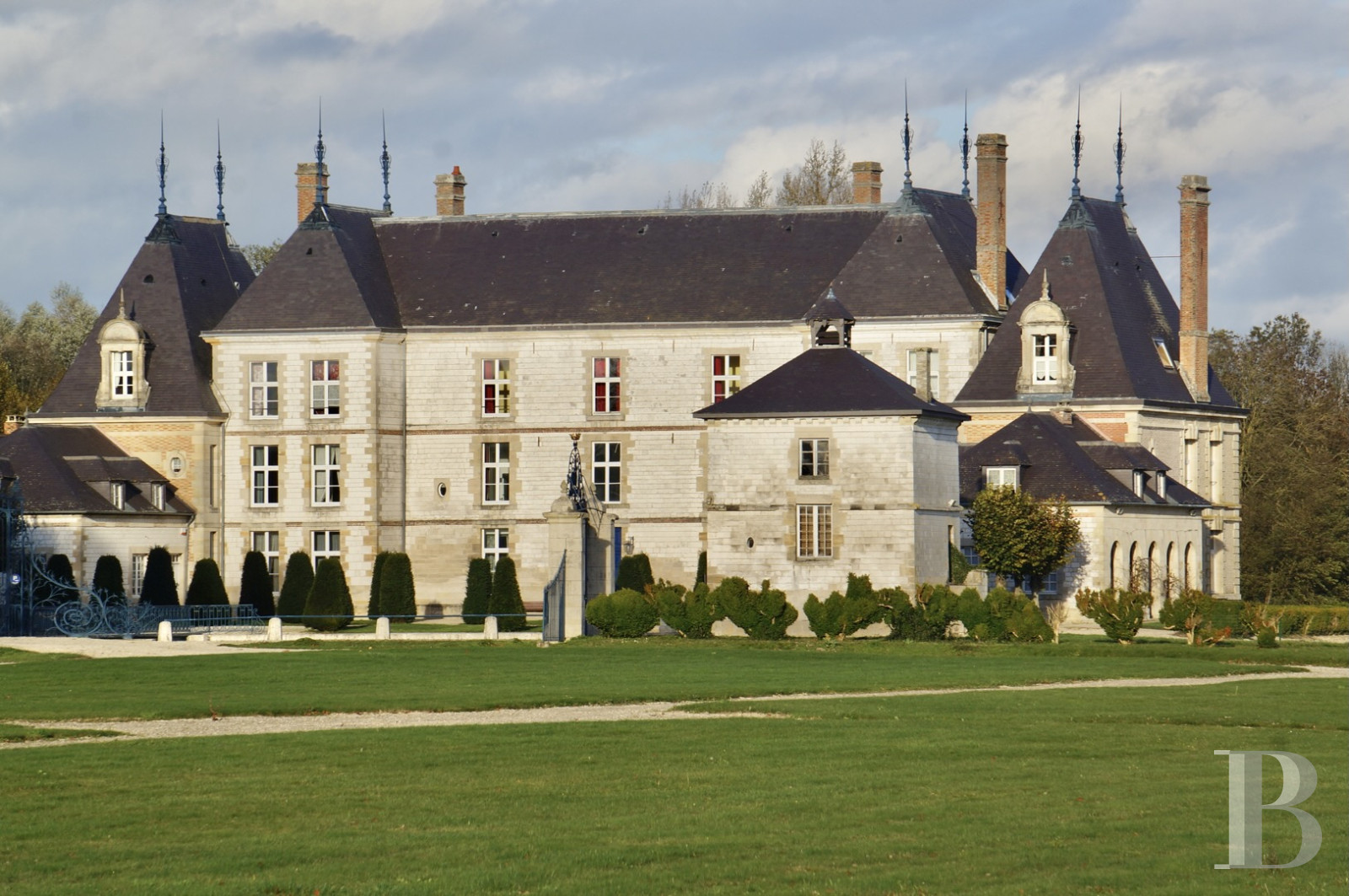 château à vendre En Champagne, à deux heures de Paris